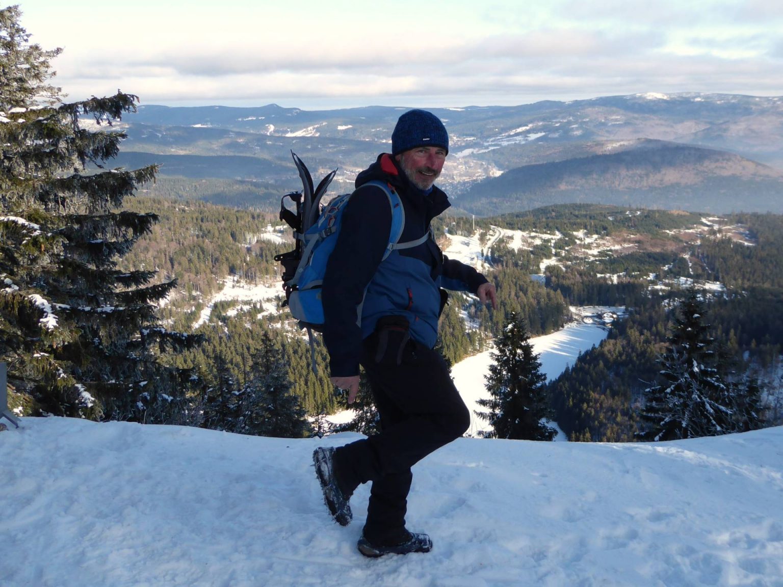 Pilger Rudi Simeth: Im Außen und Innen gut gerüstet – und fest ...